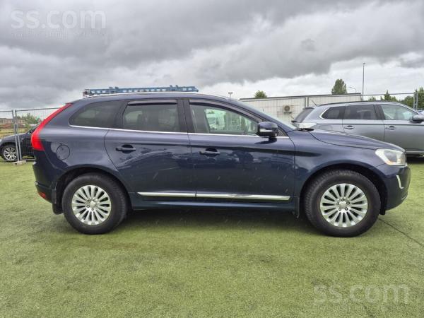 Zils Volvo XC60 2014 Liepāja, ar dzinēja tilpumu 2.00 L un nobraukumu 279 tūkst. km par 9200 €, foto 4 vietnē AUTOMOTO.COM.LV