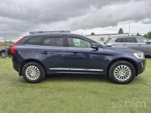 Zils Volvo XC60 2014 Liepāja, ar dzinēja tilpumu 2.00 L un nobraukumu 279 tūkst. km par 9200 €, foto 5 vietnē AUTOMOTO.COM.LV