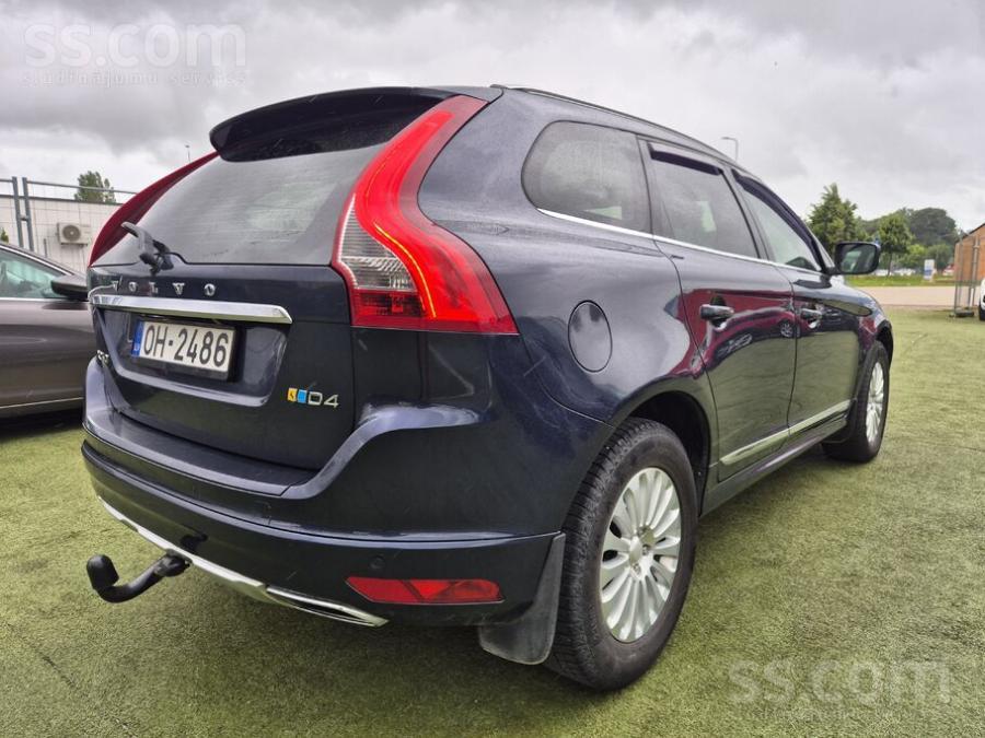 Zils Volvo XC60 2014 Liepāja, ar dzinēja tilpumu 2.00 L un nobraukumu 279 tūkst. km par 9200 €, foto 6 vietnē AUTOMOTO.COM.LV