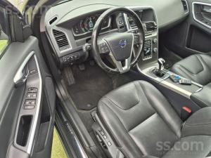 Zils Volvo XC60 2014 Liepāja, ar dzinēja tilpumu 2.00 L un nobraukumu 279 tūkst. km par 9200 €, foto 12 vietnē AUTOMOTO.COM.LV
