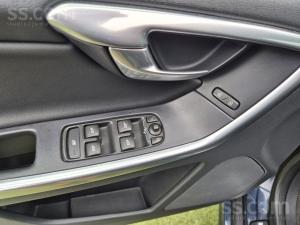 Zils Volvo XC60 2014 Liepāja, ar dzinēja tilpumu 2.00 L un nobraukumu 279 tūkst. km par 9200 €, foto 13 vietnē AUTOMOTO.COM.LV