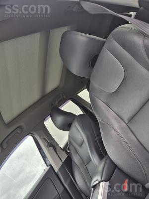 Zils Volvo XC60 2014 Liepāja, ar dzinēja tilpumu 2.00 L un nobraukumu 279 tūkst. km par 9200 €, foto 16 vietnē AUTOMOTO.COM.LV