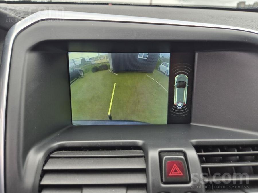 Zils Volvo XC60 2014 Liepāja, ar dzinēja tilpumu 2.00 L un nobraukumu 279 tūkst. km par 9200 €, foto 24 vietnē AUTOMOTO.COM.LV