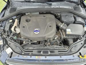 Zils Volvo XC60 2014 Liepāja, ar dzinēja tilpumu 2.00 L un nobraukumu 279 tūkst. km par 9200 €, foto 30 vietnē AUTOMOTO.COM.LV