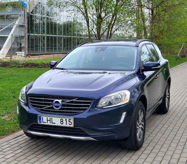 Blue Volvo XC60 2014 in Siauliai, with an engine capacity of 2.00 L and mileage of 340 thousand km for 7550 €, photo 2 on AUTOMOTO.COM.LV