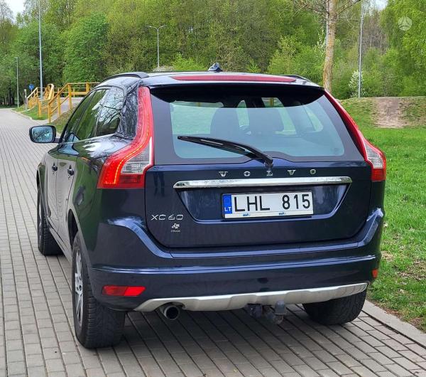 Blue Volvo XC60 2014 in Siauliai, with an engine capacity of 2.00 L and mileage of 340 thousand km for 7550 €, photo 6 on AUTOMOTO.COM.LV