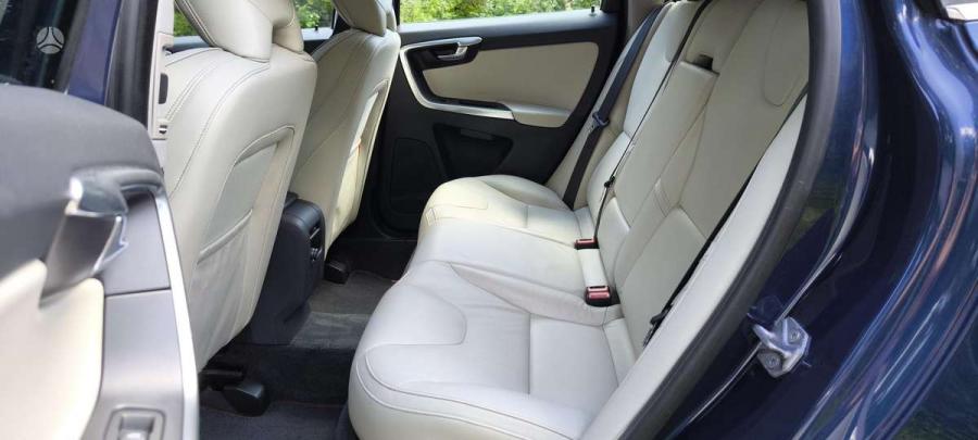 Zils Volvo XC60 2014 Kauņa, ar dzinēja tilpumu 1.97 L un nobraukumu 173 tūkst. km par 11300 €, foto 9 vietnē AUTOMOTO.COM.LV