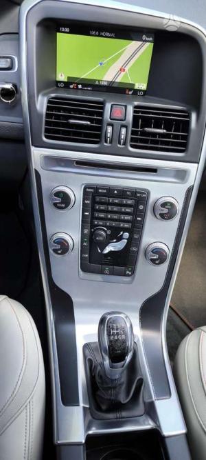 Zils Volvo XC60 2014 Kauņa, ar dzinēja tilpumu 1.97 L un nobraukumu 173 tūkst. km par 11300 €, foto 30 vietnē AUTOMOTO.COM.LV