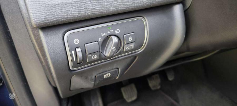 Zils Volvo XC60 2014 Kauņa, ar dzinēja tilpumu 1.97 L un nobraukumu 173 tūkst. km par 11300 €, foto 33 vietnē AUTOMOTO.COM.LV