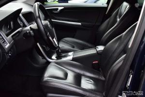 Blue Volvo XC60 2014 in Kretinga, with an engine capacity of 3.20 L and mileage of 281 thousand km for 10999 €, photo 15 on AUTOMOTO.COM.LV
