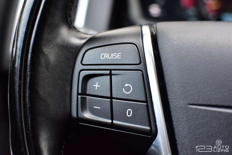 Blue Volvo XC60 2014 in Kretinga, with an engine capacity of 3.20 L and mileage of 281 thousand km for 10999 €, photo 25 on AUTOMOTO.COM.LV