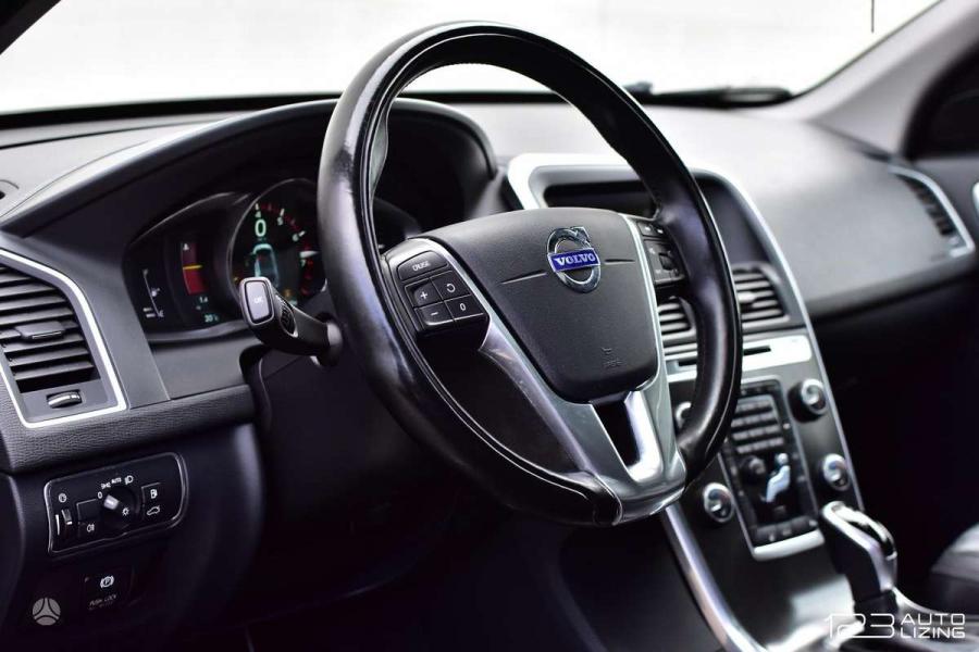 Blue Volvo XC60 2014 in Kretinga, with an engine capacity of 3.20 L and mileage of 281 thousand km for 10999 €, photo 27 on AUTOMOTO.COM.LV