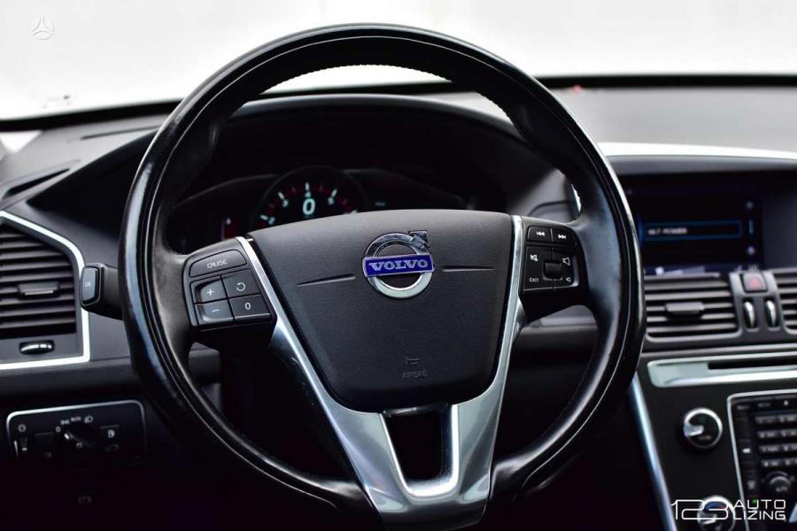 Blue Volvo XC60 2014 in Kretinga, with an engine capacity of 3.20 L and mileage of 281 thousand km for 10999 €, photo 28 on AUTOMOTO.COM.LV
