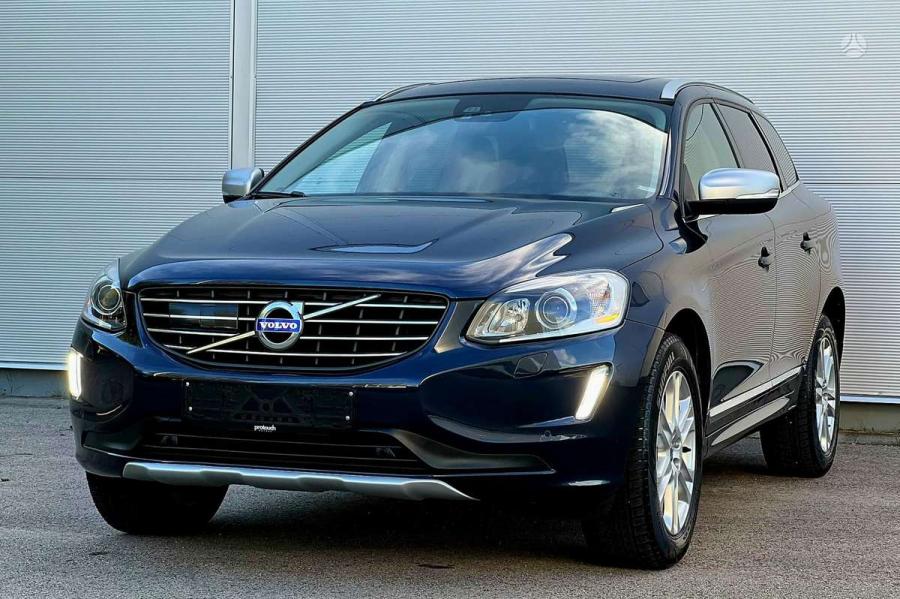 Blue Volvo XC60 2014 in Utena, with an engine capacity of 2.40 L and mileage of 326 thousand km for 13999 €, photo 1 on AUTOMOTO.COM.LV