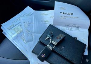 Blue Volvo XC60 2014 in Utena, with an engine capacity of 2.40 L and mileage of 326 thousand km for 13999 €, photo 3 on AUTOMOTO.COM.LV