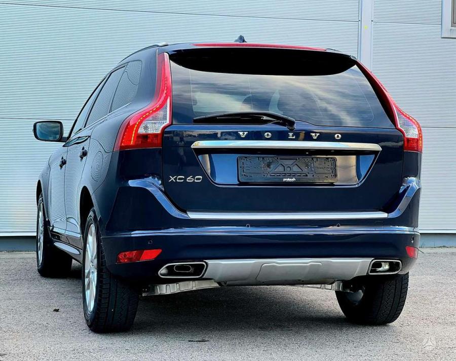 Blue Volvo XC60 2014 in Utena, with an engine capacity of 2.40 L and mileage of 326 thousand km for 13999 €, photo 27 on AUTOMOTO.COM.LV