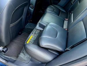Blue Volvo XC60 2014 in Utena, with an engine capacity of 2.40 L and mileage of 326 thousand km for 13999 €, photo 28 on AUTOMOTO.COM.LV