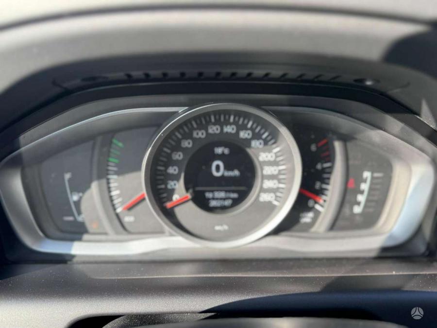 Синий Вольво ХС60 2014 в Утена, объемом двигателя 1.98 л и пробегом 262 тыс. км за 9150 €, фото 14 на AUTOMOTO.COM.LV