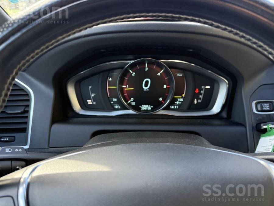 Zils Volvo XC60 2014 Rīga, ar dzinēja tilpumu 2.00 L un nobraukumu 253 tūkst. km par 12555 €, foto 15 vietnē AUTOMOTO.COM.LV
