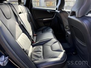 Zils Volvo XC60 2014 Rīga, ar dzinēja tilpumu 2.00 L un nobraukumu 253 tūkst. km par 12555 €, foto 28 vietnē AUTOMOTO.COM.LV