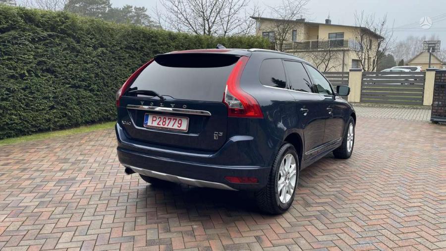 Zils Volvo XC60 2015 Kauņa, ar dzinēja tilpumu 1.98 L un nobraukumu 240 tūkst. km par 12350 €, foto 2 vietnē AUTOMOTO.COM.LV