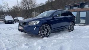 Zils Volvo XC60 2015 Kauņa, ar dzinēja tilpumu 1.98 L un nobraukumu 200 tūkst. km par 12650 €, foto  vietnē AUTOMOTO.COM.LV