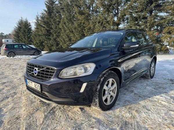 Blue Volvo XC60 2015 in Kaunas, with an engine capacity of 2.40 L and mileage of 323 thousand km for 9400 €, photo 3 on AUTOMOTO.COM.LV