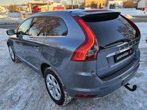 Blue Volvo XC60 2015 in Siauliai, with an engine capacity of 2.40 L and mileage of 238 thousand km for 13950 €, photo 7 on AUTOMOTO.COM.LV