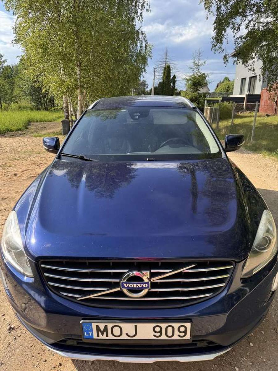 Zils Volvo XC60 2015 Viļņa, ar dzinēja tilpumu 1.97 L un nobraukumu 270 tūkst. km par 13300 €, foto 1 vietnē AUTOMOTO.COM.LV