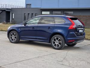 Zils Volvo XC60 2015 Rīga, ar dzinēja tilpumu 2.40 L un nobraukumu 329 tūkst. km par 11300 €, foto 9 vietnē AUTOMOTO.COM.LV