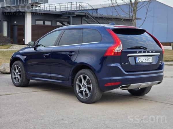 Zils Volvo XC60 2015 Rīga, ar dzinēja tilpumu 2.40 L un nobraukumu 329 tūkst. km par 11300 €, foto 10 vietnē AUTOMOTO.COM.LV