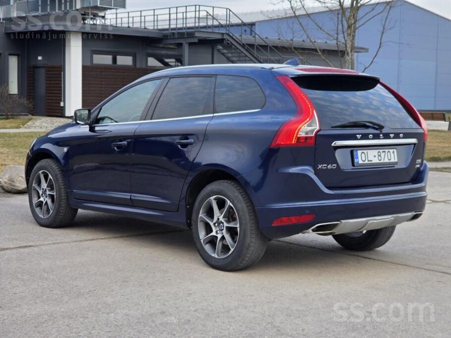 Zils Volvo XC60 2015 Rīga, ar dzinēja tilpumu 2.40 L un nobraukumu 329 tūkst. km par 11300 €, foto 11 vietnē AUTOMOTO.COM.LV