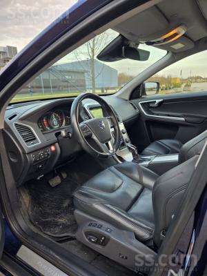Zils Volvo XC60 2015 Rīga, ar dzinēja tilpumu 2.40 L un nobraukumu 329 tūkst. km par 11300 €, foto 22 vietnē AUTOMOTO.COM.LV