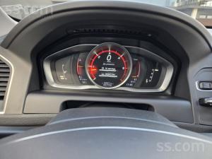 Zils Volvo XC60 2015 Rīga, ar dzinēja tilpumu 2.40 L un nobraukumu 329 tūkst. km par 11300 €, foto 28 vietnē AUTOMOTO.COM.LV