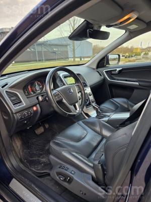 Zils Volvo XC60 2015 Rīga, ar dzinēja tilpumu 2.40 L un nobraukumu 329 tūkst. km par 10500 €, foto 19 vietnē AUTOMOTO.COM.LV