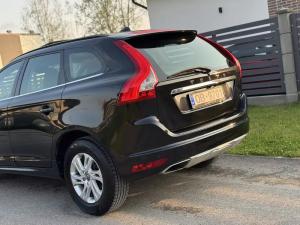 Blue Volvo XC60 2015 in Jelgava, with an engine capacity of 2.00 L and mileage of 180 thousand km for 12700 €, photo 5 on AUTOMOTO.COM.LV