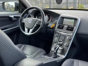 Blue Volvo XC60 2015 in Jelgava, with an engine capacity of 2.00 L and mileage of 180 thousand km for 12700 €, photo 14 on AUTOMOTO.COM.LV