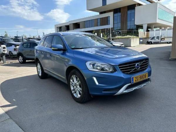 Zils Volvo XC60 2015 Rīga, ar dzinēja tilpumu 2.00 L un nobraukumu 270 tūkst. km par 10500 €, foto 1 vietnē AUTOMOTO.COM.LV