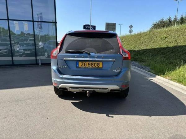 Zils Volvo XC60 2015 Rīga, ar dzinēja tilpumu 2.00 L un nobraukumu 270 tūkst. km par 10500 €, foto 4 vietnē AUTOMOTO.COM.LV