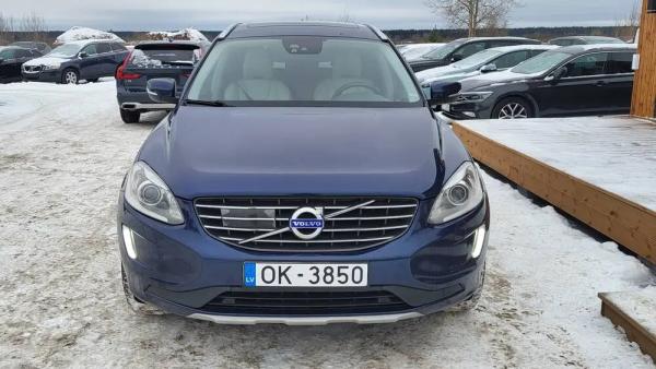 Zils Volvo XC60 2015 Rīga, ar dzinēja tilpumu 2.00 L un nobraukumu 247 tūkst. km par 10900 €, foto 4 vietnē AUTOMOTO.COM.LV