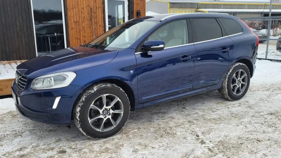 Blue Volvo XC60 2015 in Riga, with an engine capacity of 2.00 L and mileage of 247 thousand km for 10900 €, photo 6 on AUTOMOTO.COM.LV