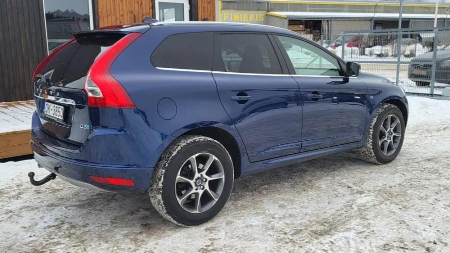 Blue Volvo XC60 2015 in Riga, with an engine capacity of 2.00 L and mileage of 247 thousand km for 10900 €, photo 24 on AUTOMOTO.COM.LV