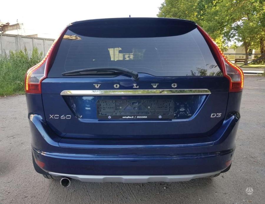 Blue Volvo XC60 2015 in Siauliai, with an engine capacity of 1.97 L and mileage of 199 thousand km for 11200 €, photo 7 on AUTOMOTO.COM.LV