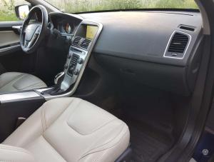 Blue Volvo XC60 2015 in Siauliai, with an engine capacity of 1.97 L and mileage of 199 thousand km for 11200 €, photo 10 on AUTOMOTO.COM.LV