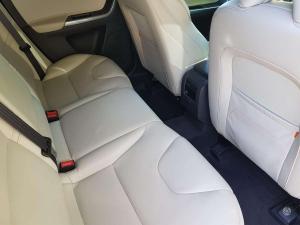 Blue Volvo XC60 2015 in Siauliai, with an engine capacity of 1.97 L and mileage of 199 thousand km for 11200 €, photo 13 on AUTOMOTO.COM.LV