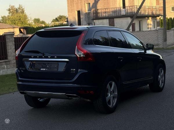 Zils Volvo XC60 2015 Viļņa, ar dzinēja tilpumu 2.40 L un nobraukumu 156 tūkst. km par 14150 €, foto 9 vietnē AUTOMOTO.COM.LV