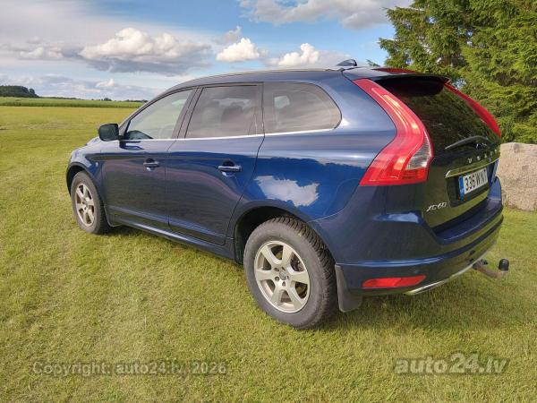 Zils Volvo XC60 2015 Paide, ar dzinēja tilpumu 2.00 L un nobraukumu 280 tūkst. km par 13800 €, foto 4 vietnē AUTOMOTO.COM.LV