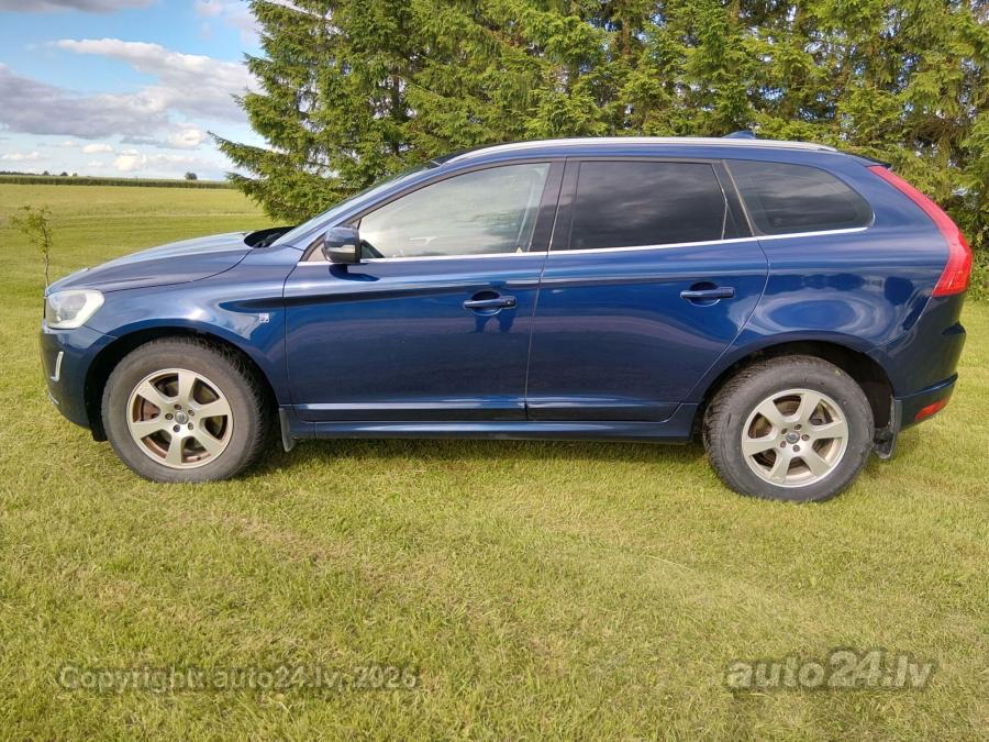 Zils Volvo XC60 2015 Paide, ar dzinēja tilpumu 2.00 L un nobraukumu 280 tūkst. km par 13800 €, foto 4 vietnē AUTOMOTO.COM.LV