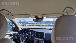 Zils Volvo XC60 2015 Rīga, ar dzinēja tilpumu 2.00 L un nobraukumu 192 tūkst. km par 11999 €, foto 10 vietnē AUTOMOTO.COM.LV