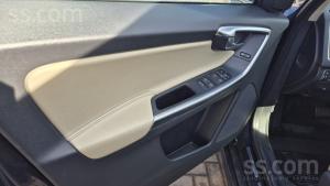 Zils Volvo XC60 2015 Rīga, ar dzinēja tilpumu 2.00 L un nobraukumu 192 tūkst. km par 11999 €, foto 16 vietnē AUTOMOTO.COM.LV
